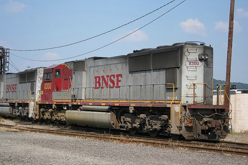 BNSF 8300